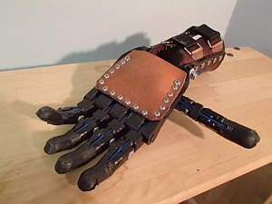 Talon Hand 3.0 - Free 3d model on creazilla.com