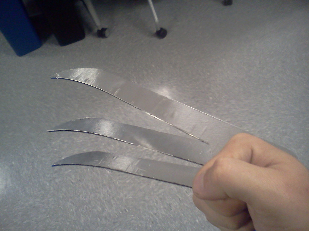 Wolverine Claws (Laser Cutter Design) - Free 3d model on creazilla.com
