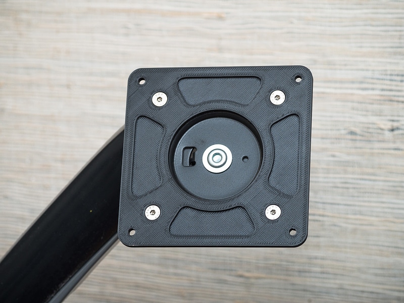 75mm to 100mm Vesa Monitor Plate Adapter - Free 3d model on creazilla.com