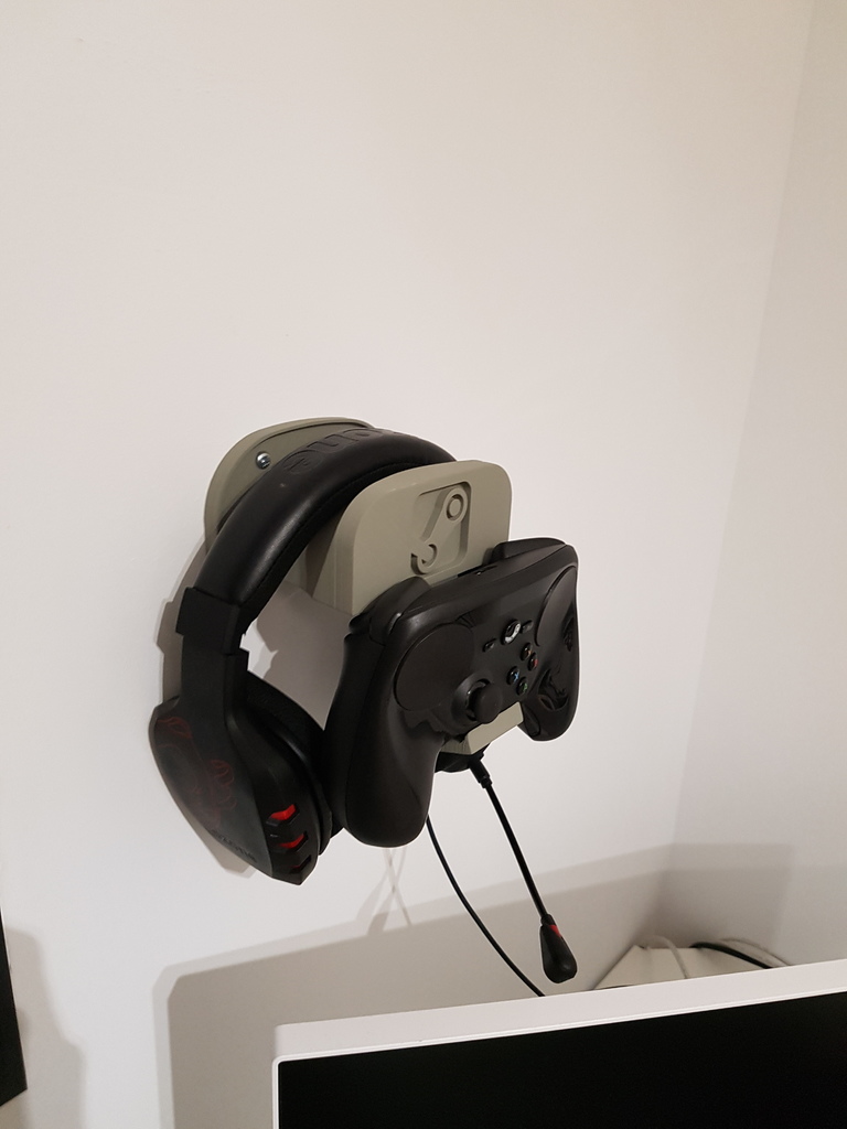 Steam stand for headphone and controller - Free 3d model on creazilla.com