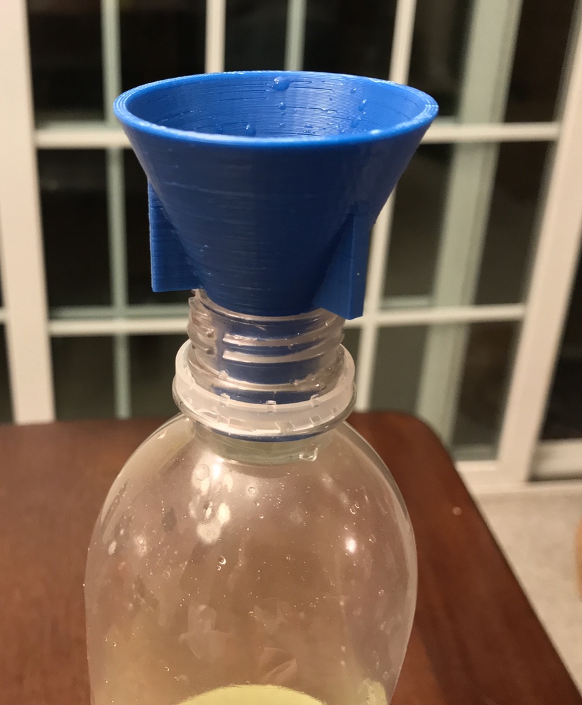 Parametric Bottle funnel - Free 3d model on creazilla.com