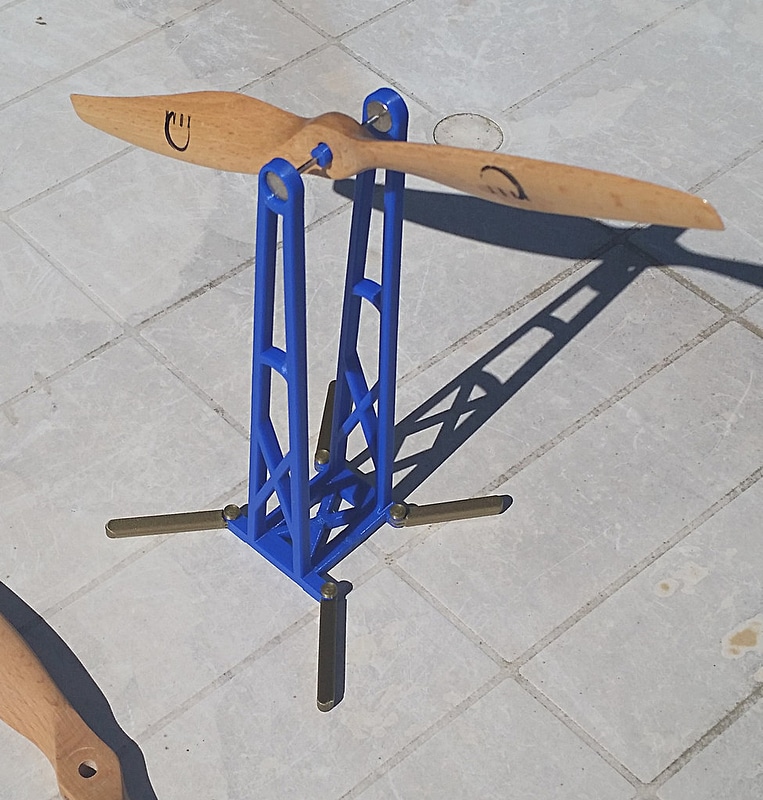 Magnetic propeller balance tool - Free 3d model on creazilla.com