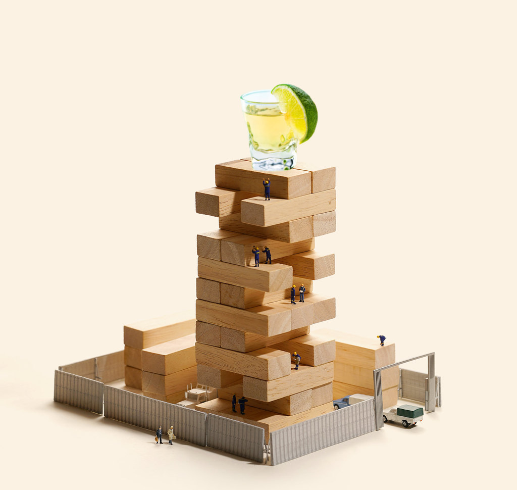 The Tower (Alcohol Game with wooden box) - Free 3d model on creazilla.com