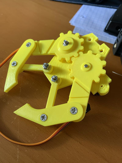 Micro Servo Claw - Free 3d model on creazilla.com