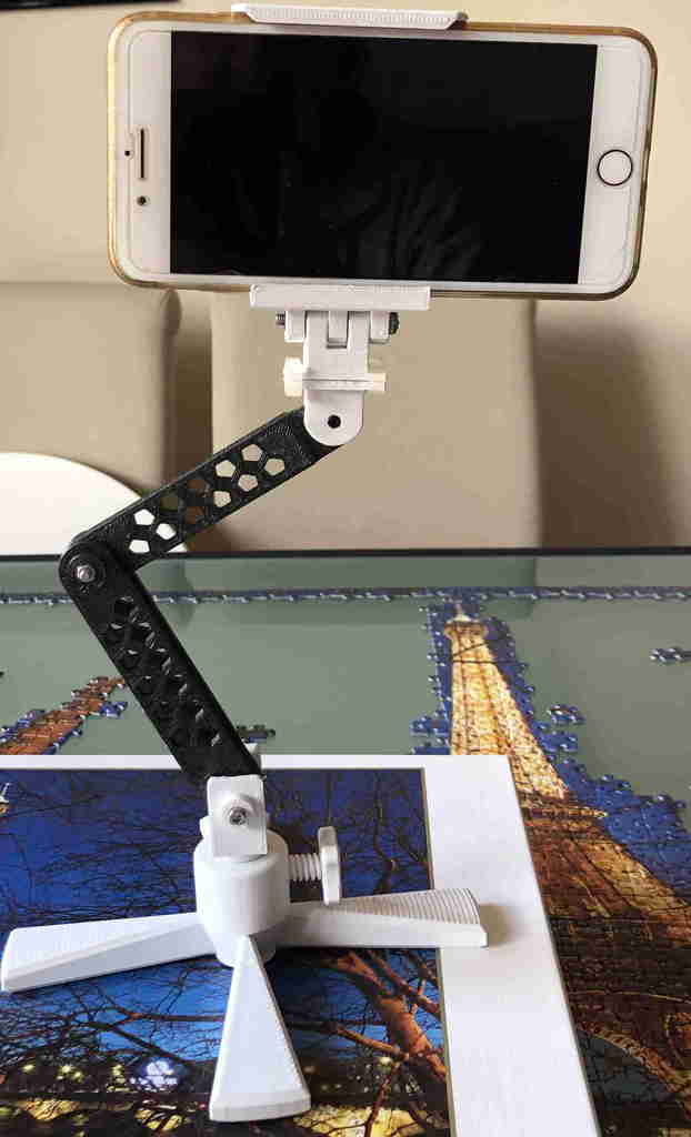 Adjustable smartphone stand - Free 3d model on creazilla.com
