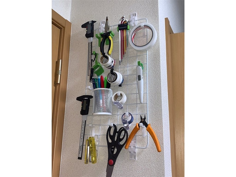 Universal Mesh Panel Wall Mount with Stapler - Free 3d model on ...